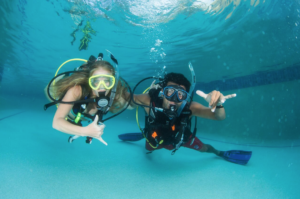 DISCOVER SCUBA DIVING with Float N' Flag